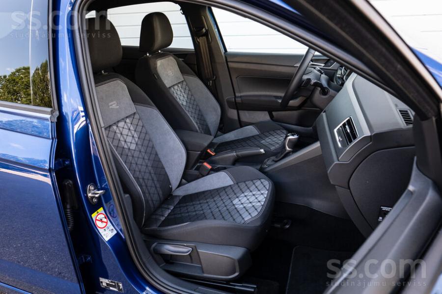 Zils Volkswagen Taigo 2025 Rīga, ar dzinēja tilpumu 1.00 L un nobraukumu 10 tūkst. km par 26336 €, foto 7 vietnē AUTOMOTO.COM.LV