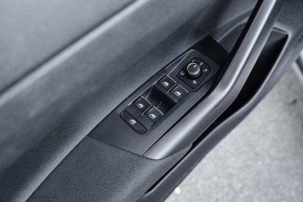 Volkswagen Taigo 2023 Rīga, ar dzinēja tilpumu 1.00 L un nobraukumu 21 tūkst. km par 19900 €, foto 7 vietnē AUTOMOTO.COM.LV