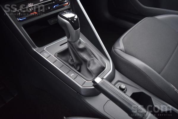 Pelēks Volkswagen Taigo 2022 Rīga, ar dzinēja tilpumu 1.50 L un nobraukumu 79 tūkst. km par 18900 €, foto 5 vietnē AUTOMOTO.COM.LV