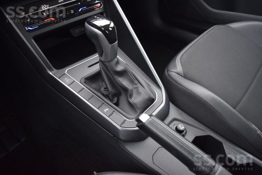 Pelēks Volkswagen Taigo 2022 Rīga, ar dzinēja tilpumu 1.50 L un nobraukumu 79 tūkst. km par 18900 €, foto 6 vietnē AUTOMOTO.COM.LV