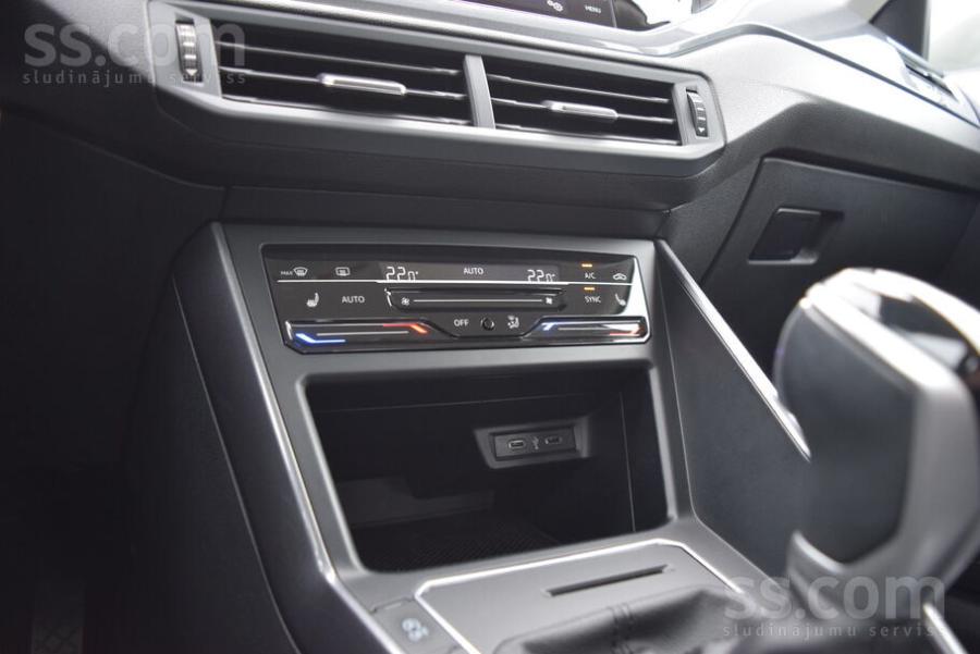 Pelēks Volkswagen Taigo 2022 Rīga, ar dzinēja tilpumu 1.50 L un nobraukumu 79 tūkst. km par 18900 €, foto 7 vietnē AUTOMOTO.COM.LV