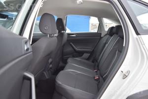 Pelēks Volkswagen Taigo 2022 Rīga, ar dzinēja tilpumu 1.50 L un nobraukumu 79 tūkst. km par 18900 €, foto 14 vietnē AUTOMOTO.COM.LV