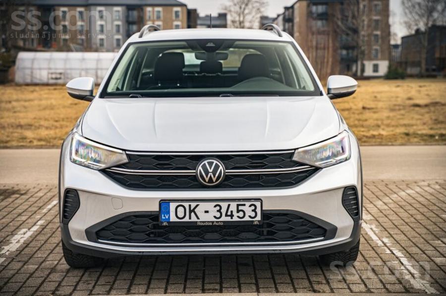 Pelēks Volkswagen Taigo 2022 Rīga, ar dzinēja tilpumu 1.00 L un nobraukumu 0 tūkst. km par 12990 €, foto 3 vietnē AUTOMOTO.COM.LV