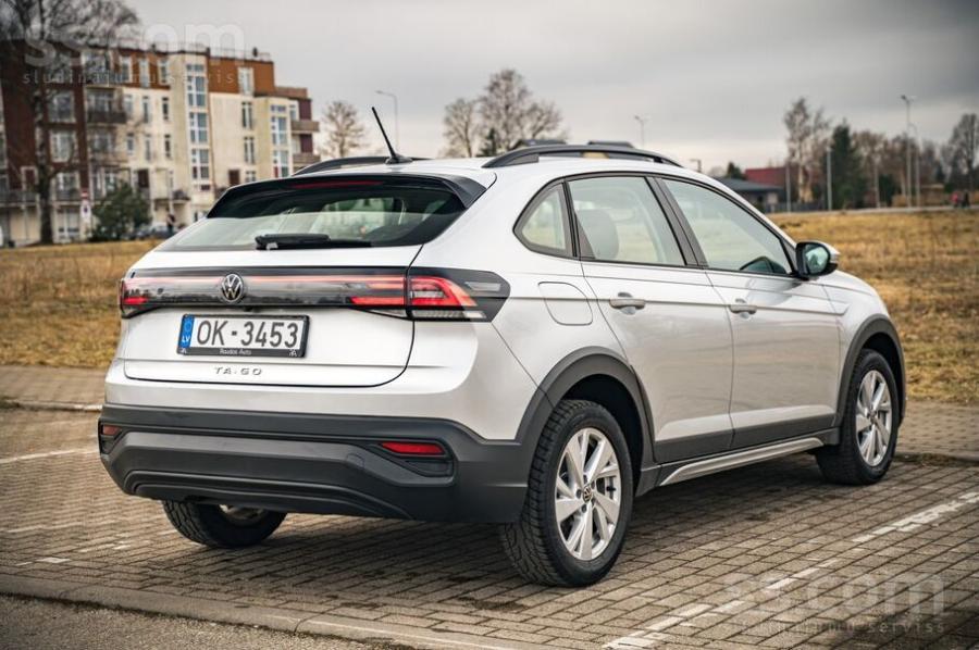 Pelēks Volkswagen Taigo 2022 Rīga, ar dzinēja tilpumu 1.00 L un nobraukumu 0 tūkst. km par 12990 €, foto 5 vietnē AUTOMOTO.COM.LV