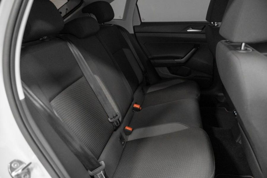 Grey Volkswagen Taigo 2022 in Vilnius, with an engine capacity of 1.00 L and mileage of 42 thousand km for 16500 €, photo 9 on AUTOMOTO.COM.LV