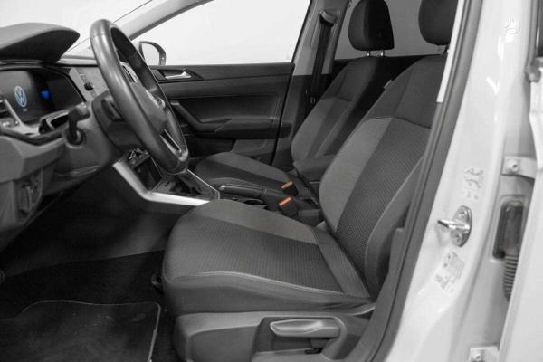 Pelēks Volkswagen Taigo 2022 Viļņa, ar dzinēja tilpumu 1.00 L un nobraukumu 42 tūkst. km par 16500 €, foto 5 vietnē AUTOMOTO.COM.LV
