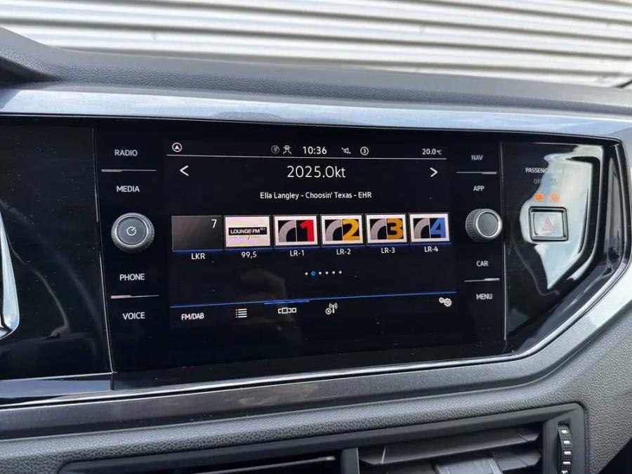 Pelēks Volkswagen Taigo 2022 Rīga, ar dzinēja tilpumu 1.50 L un nobraukumu 79 tūkst. km par 18900 €, foto 19 vietnē AUTOMOTO.COM.LV