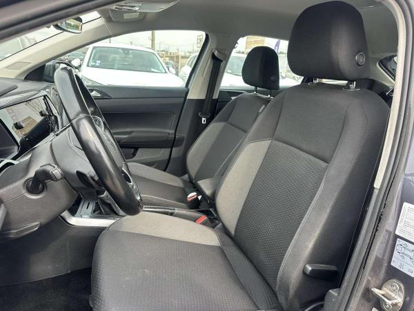 Pelēks Volkswagen Taigo 2022 Viļņa, ar dzinēja tilpumu 1.00 L un nobraukumu 167 tūkst. km par 13672 €, foto 9 vietnē AUTOMOTO.COM.LV