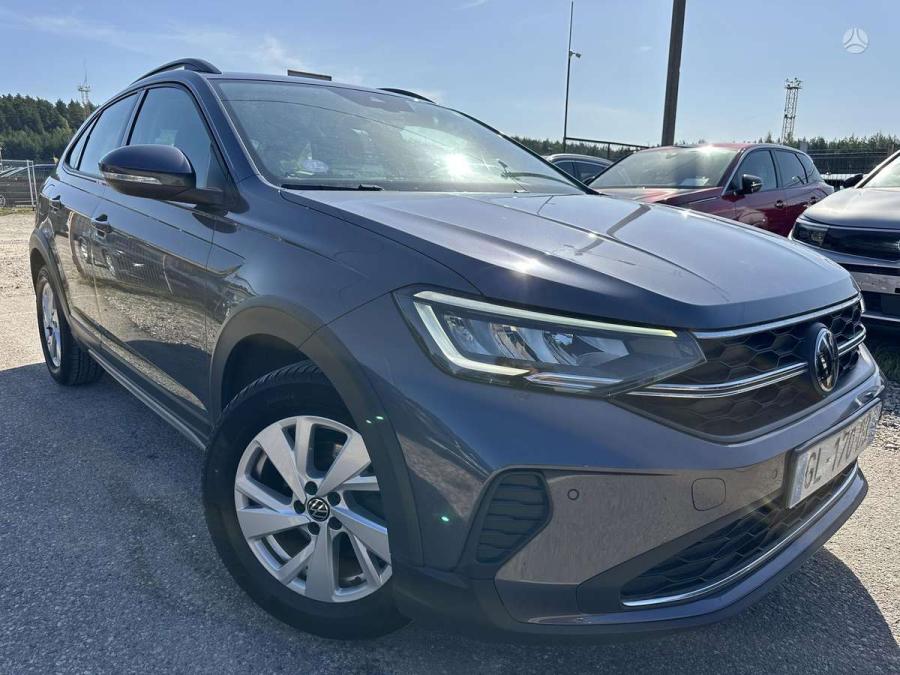 Pelēks Volkswagen Taigo 2022 Viļņa, ar dzinēja tilpumu 1.00 L un nobraukumu 167 tūkst. km par 13309 €, foto 4 vietnē AUTOMOTO.COM.LV