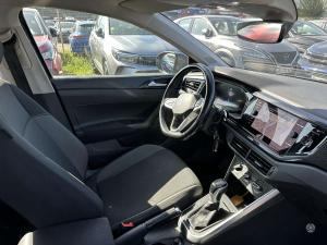 Pelēks Volkswagen Taigo 2022 Viļņa, ar dzinēja tilpumu 1.00 L un nobraukumu 167 tūkst. km par 13309 €, foto 18 vietnē AUTOMOTO.COM.LV