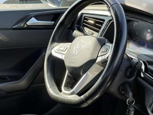 Pelēks Volkswagen Taigo 2022 Viļņa, ar dzinēja tilpumu 1.00 L un nobraukumu 167 tūkst. km par 13309 €, foto 21 vietnē AUTOMOTO.COM.LV