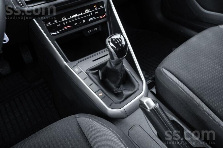 Pelēks Volkswagen Taigo 2023 Rīga, ar dzinēja tilpumu 1.00 L un nobraukumu 60 tūkst. km par 16850 €, foto 19 vietnē AUTOMOTO.COM.LV