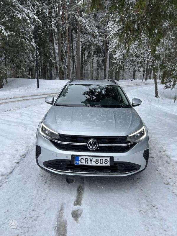 Pelēks Volkswagen Taigo 2024 Alīta, ar dzinēja tilpumu 0.00 L un nobraukumu 11 tūkst. km par 16450 €, foto 3 vietnē AUTOMOTO.COM.LV