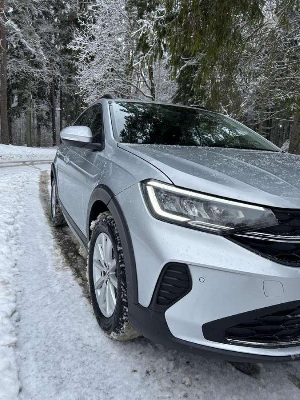 Pelēks Volkswagen Taigo 2024 Alīta, ar dzinēja tilpumu 0.00 L un nobraukumu 11 tūkst. km par 16450 €, foto 5 vietnē AUTOMOTO.COM.LV