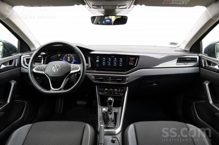 Pelēks Volkswagen Taigo 2024 Rīga, ar dzinēja tilpumu 1.00 L un nobraukumu 20 tūkst. km par 20950 €, foto 9 vietnē AUTOMOTO.COM.LV
