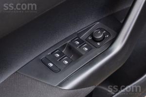 Pelēks Volkswagen Taigo 2024 Rīga, ar dzinēja tilpumu 1.00 L un nobraukumu 20 tūkst. km par 20950 €, foto 17 vietnē AUTOMOTO.COM.LV