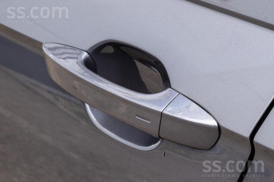 Pelēks Volkswagen Taigo 2024 Rīga, ar dzinēja tilpumu 1.00 L un nobraukumu 20 tūkst. km par 20950 €, foto 19 vietnē AUTOMOTO.COM.LV