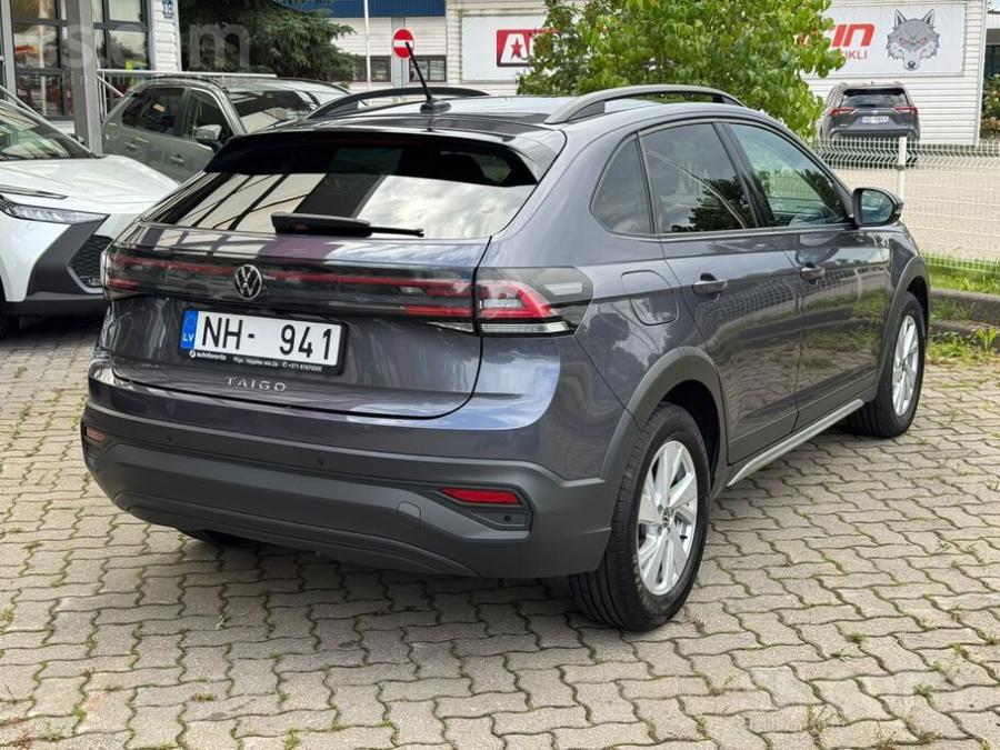 Pelēks Volkswagen Taigo 2022 Rīga, ar dzinēja tilpumu 1.00 L un nobraukumu 48 tūkst. km par 16850 €, foto 5 vietnē AUTOMOTO.COM.LV
