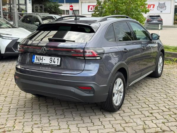 Pelēks Volkswagen Taigo 2022 Rīga, ar dzinēja tilpumu 1.00 L un nobraukumu 48 tūkst. km par 16850 €, foto 5 vietnē AUTOMOTO.COM.LV