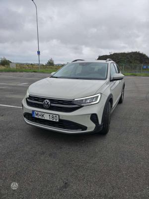Grey Volkswagen Taigo 2022 in Kaunas, with an engine capacity of 1.00 L and mileage of 231 thousand km for 13100 €, photo 4 on AUTOMOTO.COM.LV
