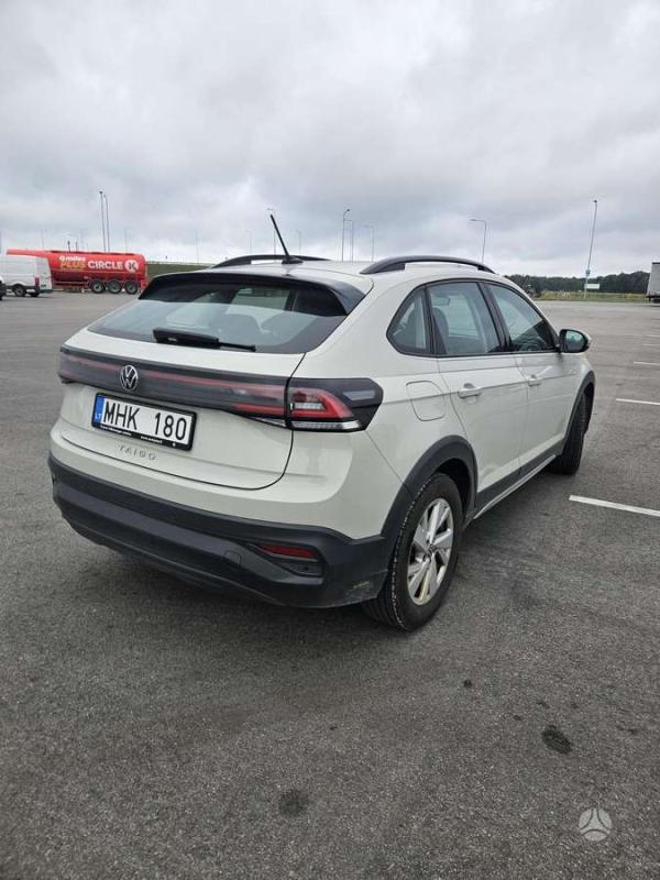 Grey Volkswagen Taigo 2022 in Kaunas, with an engine capacity of 1.00 L and mileage of 231 thousand km for 13100 €, photo 5 on AUTOMOTO.COM.LV
