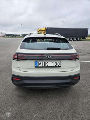 Grey Volkswagen Taigo 2022 in Kaunas, with an engine capacity of 1.00 L and mileage of 231 thousand km for 13100 €, photo 8 on AUTOMOTO.COM.LV