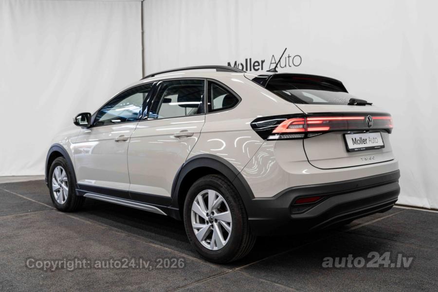 Pelēks Volkswagen Taigo 2022 Tallina, ar dzinēja tilpumu 1.00 L un nobraukumu 52 tūkst. km par 17900 €, foto 4 vietnē AUTOMOTO.COM.LV