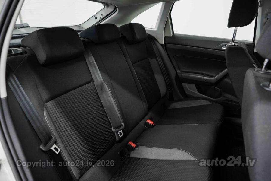 Pelēks Volkswagen Taigo 2022 Tallina, ar dzinēja tilpumu 1.00 L un nobraukumu 52 tūkst. km par 17900 €, foto 14 vietnē AUTOMOTO.COM.LV