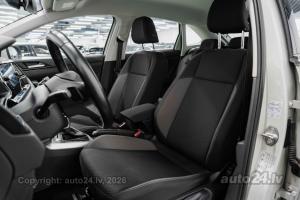 Pelēks Volkswagen Taigo 2022 Tallina, ar dzinēja tilpumu 1.00 L un nobraukumu 52 tūkst. km par 17900 €, foto 15 vietnē AUTOMOTO.COM.LV