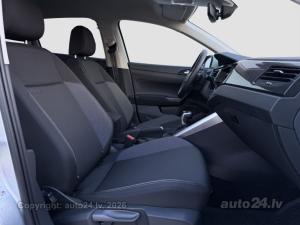 Pelēks Volkswagen Taigo 2025 Pērnava, ar dzinēja tilpumu 1.00 L un nobraukumu 30 tūkst. km par 23900 €, foto 5 vietnē AUTOMOTO.COM.LV