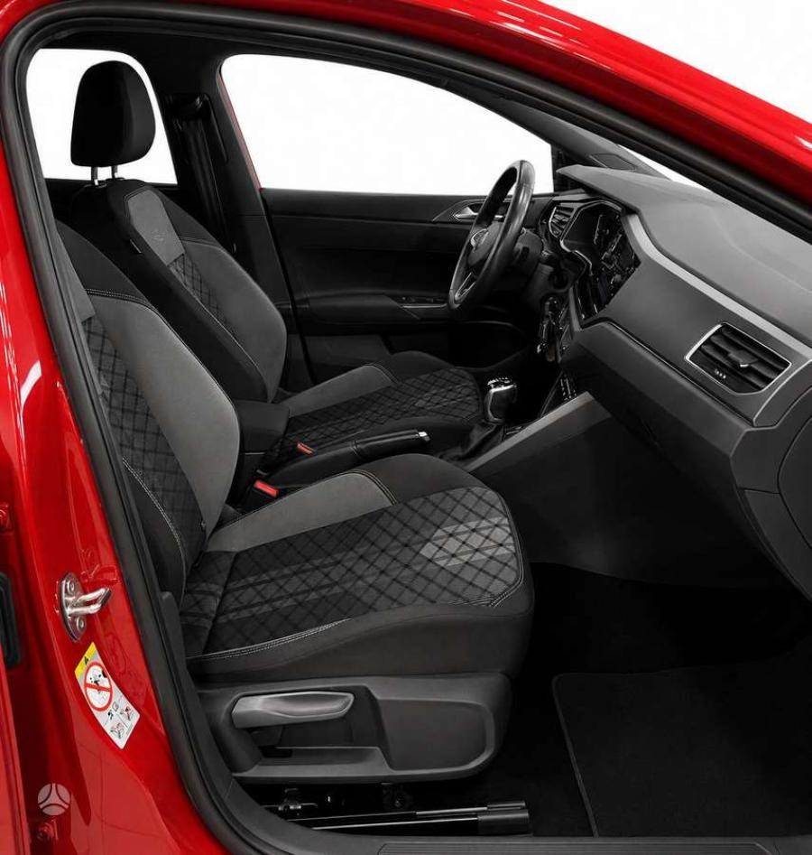 Red Volkswagen Taigo 2022 in Kaunas, with an engine capacity of 1.00 L and mileage of 72 thousand km for 18300 €, photo 10 on AUTOMOTO.COM.LV