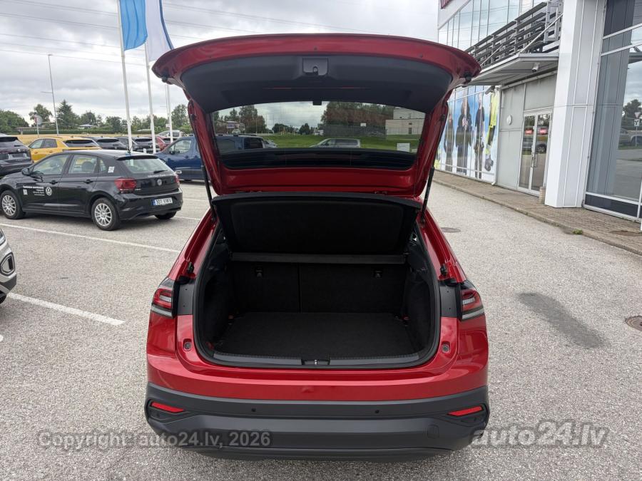 Sarkans Volkswagen Taigo 2022 Viljandi, ar dzinēja tilpumu 1.00 L un nobraukumu 82 tūkst. km par 14890 €, foto 11 vietnē AUTOMOTO.COM.LV
