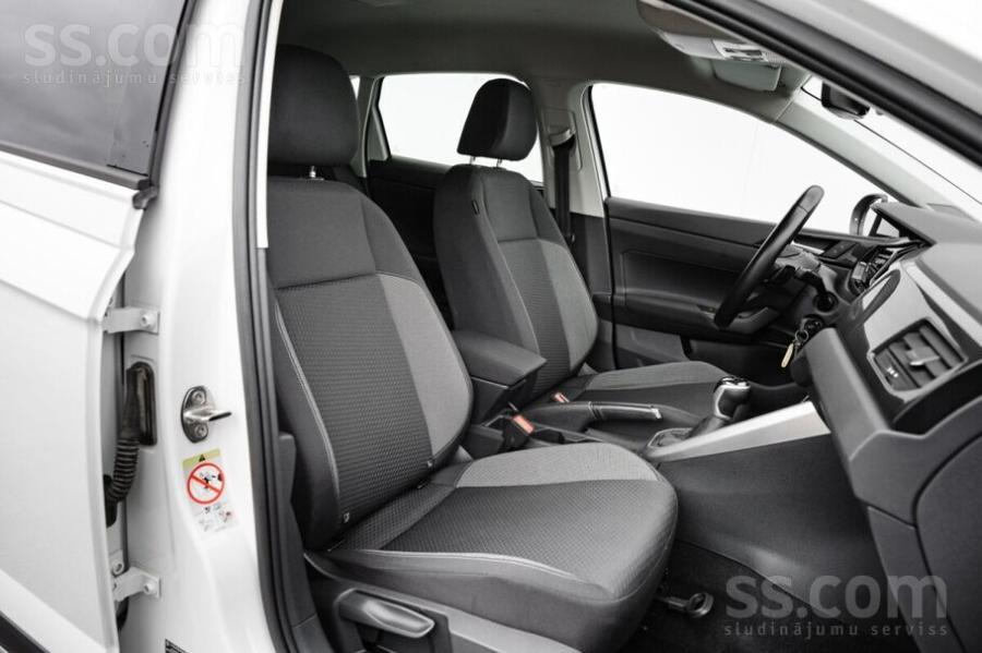 White Volkswagen Taigo 2022 in Riga, with an engine capacity of 1.00 L and mileage of 72 thousand km for 21500 €, photo 7 on AUTOMOTO.COM.LV