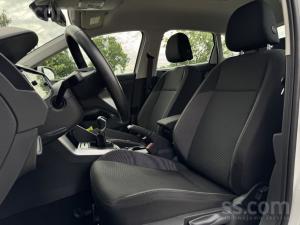White Volkswagen Taigo 2022 in Valmiera, with an engine capacity of 1.00 L and mileage of 76 thousand km for 16500 €, photo 8 on AUTOMOTO.COM.LV