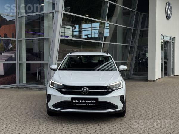 White Volkswagen Taigo 2022 in Valmiera, with an engine capacity of 1.00 L and mileage of 76 thousand km for 16500 €, photo 2 on AUTOMOTO.COM.LV