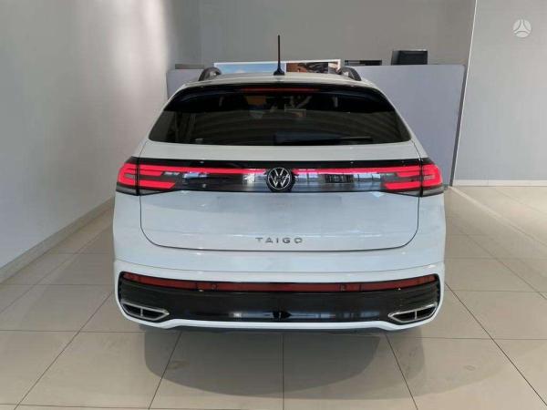 Volkswagen Taigo 2022 Viļņa vietnē Balts Volkswagen Taigo 2022 Viļņa, ar dzinēja tilpumu 1.00 L un nobraukumu 72 tūkst. km par 19900 €, foto 6 vietnē AUTOMOTO.COM.LV