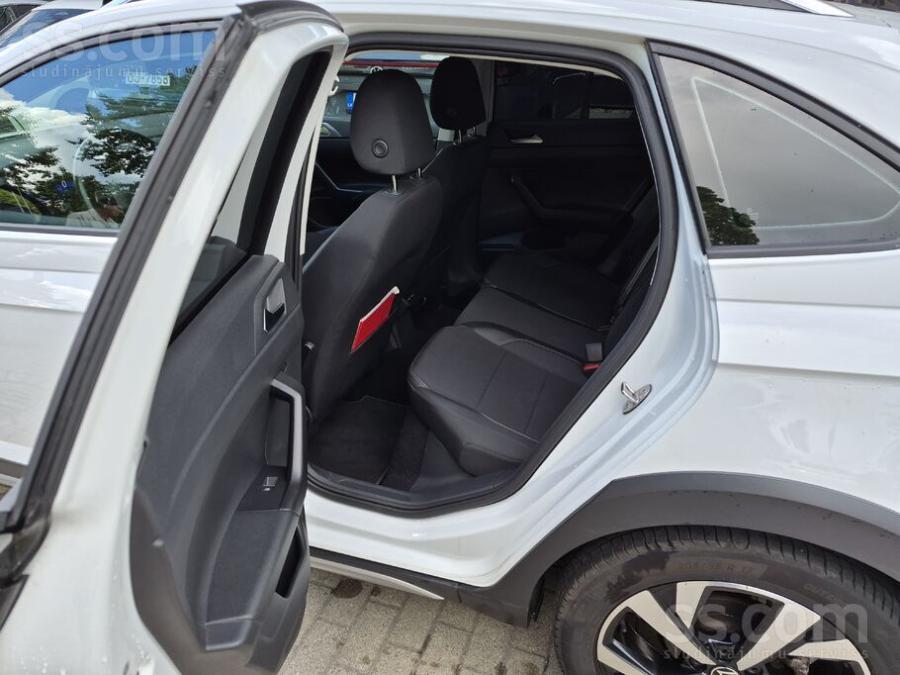 Balts Volkswagen Taigo 2023 Rīga, ar dzinēja tilpumu 1.00 L un nobraukumu 64 tūkst. km par 17300 €, foto 9 vietnē AUTOMOTO.COM.LV