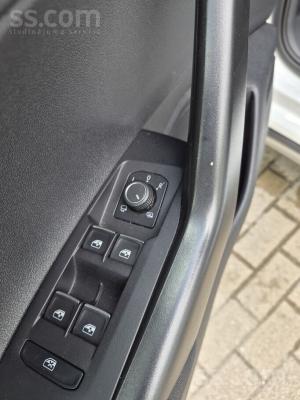 Balts Volkswagen Taigo 2023 Rīga, ar dzinēja tilpumu 1.00 L un nobraukumu 64 tūkst. km par 17300 €, foto 11 vietnē AUTOMOTO.COM.LV