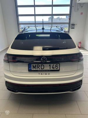 White Volkswagen Taigo 2023 in Panevezys, with an engine capacity of 1.50 L and mileage of 27 thousand km for 21900 €, photo 4 on AUTOMOTO.COM.LV