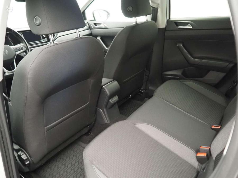 White Volkswagen Taigo 2023 in Vilnius, with an engine capacity of 1.00 L and mileage of 77 thousand km for 16500 €, photo 14 on AUTOMOTO.COM.LV