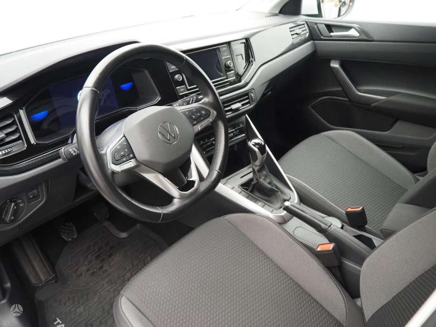 White Volkswagen Taigo 2023 in Vilnius, with an engine capacity of 1.00 L and mileage of 77 thousand km for 16500 €, photo 20 on AUTOMOTO.COM.LV