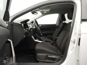 White Volkswagen Taigo 2023 in Vilnius, with an engine capacity of 1.00 L and mileage of 77 thousand km for 16500 €, photo 21 on AUTOMOTO.COM.LV