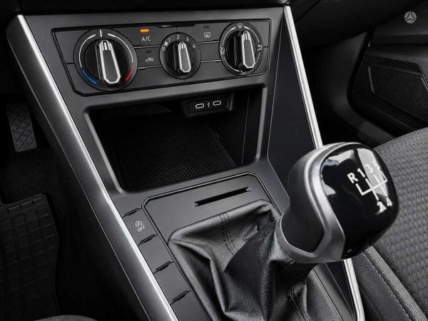 Balts Volkswagen Taigo 2022 Viļņa, ar dzinēja tilpumu 1.00 L un nobraukumu 85 tūkst. km par 13550 €, foto 10 vietnē AUTOMOTO.COM.LV