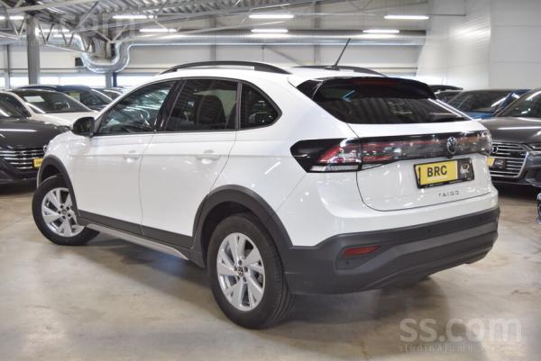 Balts Volkswagen Taigo 2022 Rīga, ar dzinēja tilpumu 1.00 L un nobraukumu 76 tūkst. km par 16500 €, foto 3 vietnē AUTOMOTO.COM.LV
