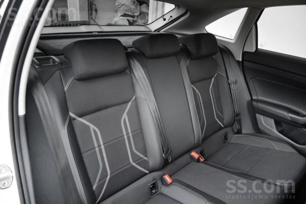 Balts Volkswagen Taigo 2023 Rīga, ar dzinēja tilpumu 1.00 L un nobraukumu 95 tūkst. km par 16850 €, foto 8 vietnē AUTOMOTO.COM.LV