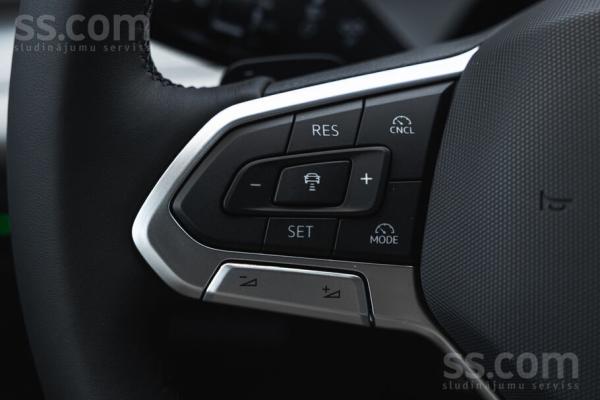 Black Volkswagen Tayron 2025 in Ventspils, with an engine capacity of 2.00 L and mileage of 15 thousand km for 52400 €, photo 11 on AUTOMOTO.COM.LV