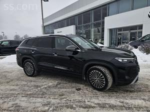 Melns Volkswagen Tayron 2025 Rīga, ar dzinēja tilpumu 1.50 L un nobraukumu 21 tūkst. km par 36990 €, foto 5 vietnē AUTOMOTO.COM.LV