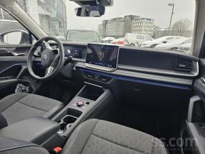 Melns Volkswagen Tayron 2025 Rīga, ar dzinēja tilpumu 1.50 L un nobraukumu 21 tūkst. km par 36990 €, foto 7 vietnē AUTOMOTO.COM.LV