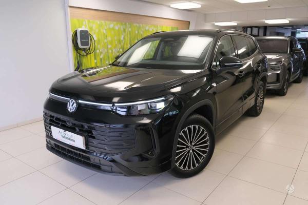 Black Volkswagen Tayron 2025 in Vilnius, with an engine capacity of 1.50 L and mileage of 8 thousand km for 35400 €, photo 1 on AUTOMOTO.COM.LV