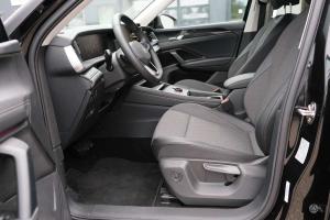 Melns Volkswagen Tayron 2025 Viļņa, ar dzinēja tilpumu 1.50 L un nobraukumu 8 tūkst. km par 35400 €, foto 8 vietnē AUTOMOTO.COM.LV